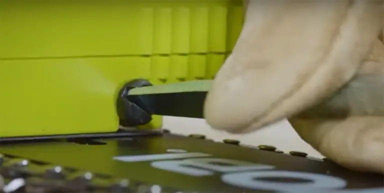 5 Steps to Use a Pole Saw with Rope - PoleSawGuide