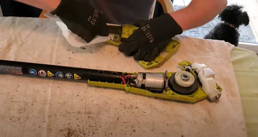 Ryobi Pole Saw Problems: What to Do? - PoleSawGuide